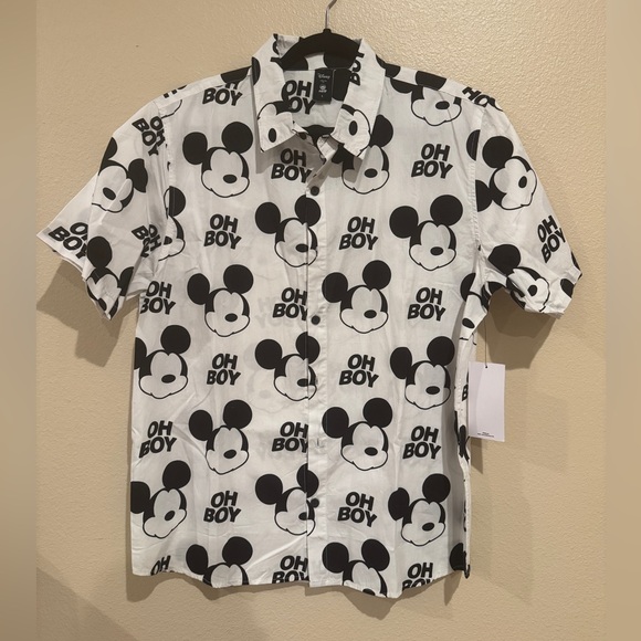Disney | Shirts | Disney X Neff Mens Button Down Short Sleeve Mickey ...